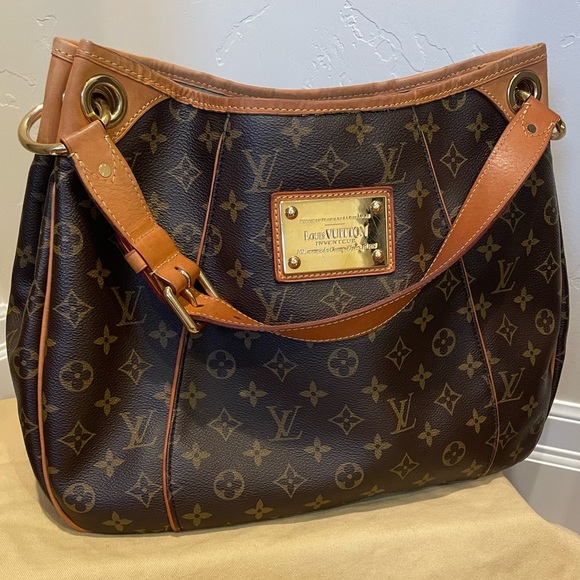 Louis Vuitton | Bags | Louis Vuitton Classic Monogram Galliera ...
